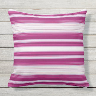 Magenta Decorative Pillows | Zazzle.ca